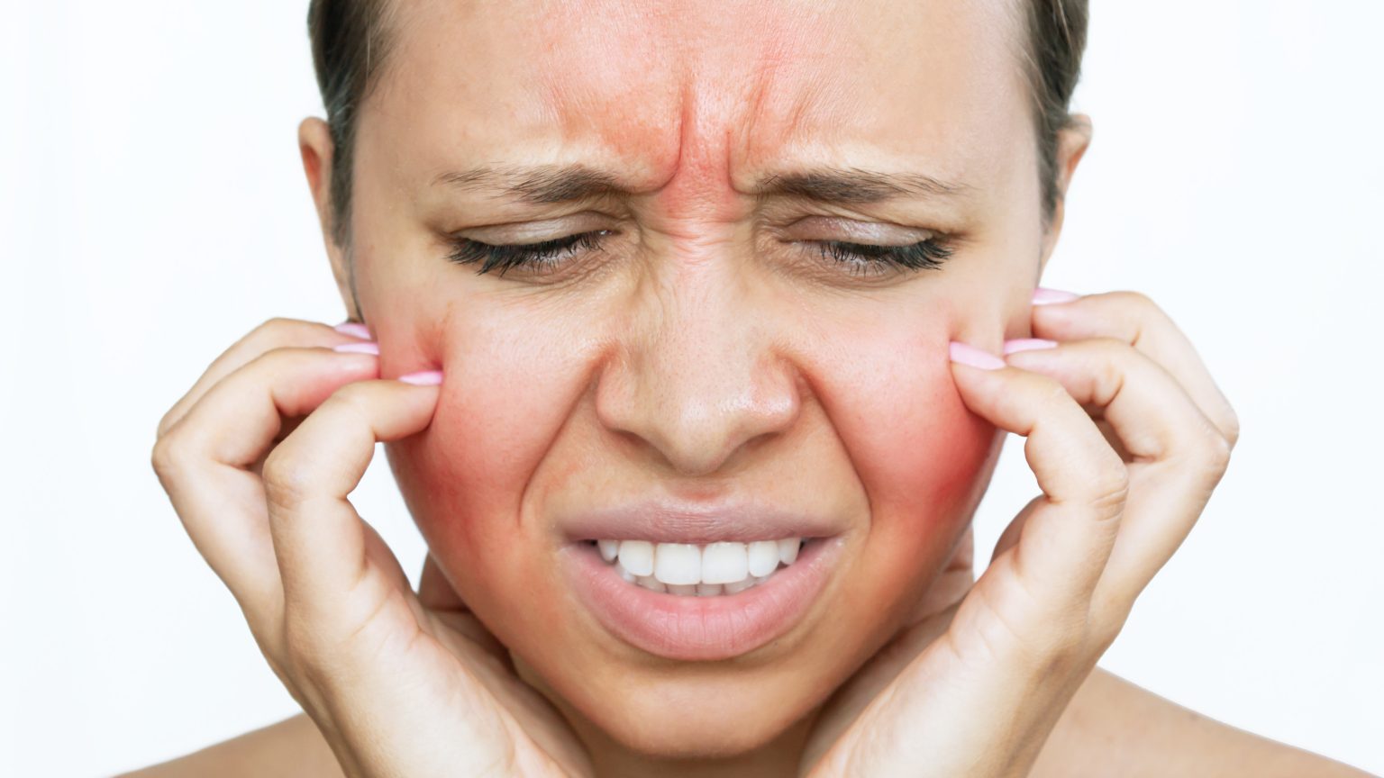 Infection under a Dental Bridge: Causes, Symptoms, Treatment